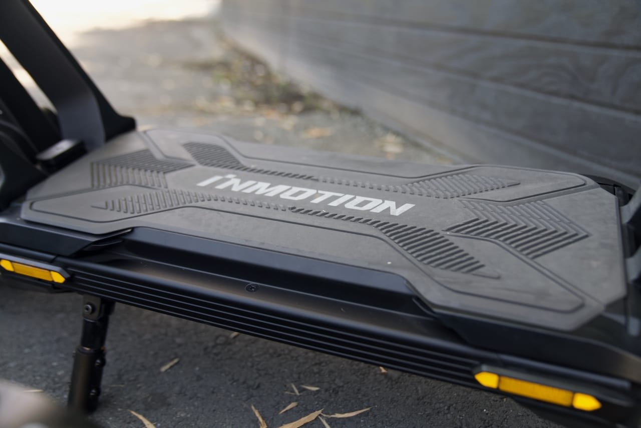 Inmotion RS Midnight Lite vs RS Midnight: Our Comparison
