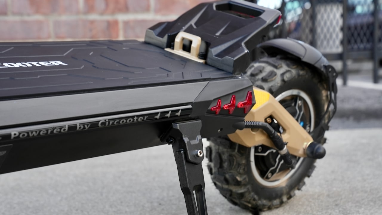 The Apollo Air – Apollo’s Lightest Electric Scooter Upgraded